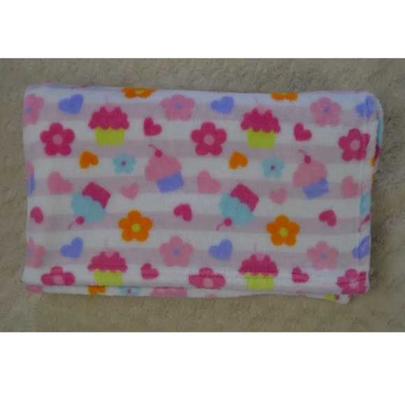Swiggles | Bedding | Swiggles Cupcake Baby Blanket Pink White Stripes ...